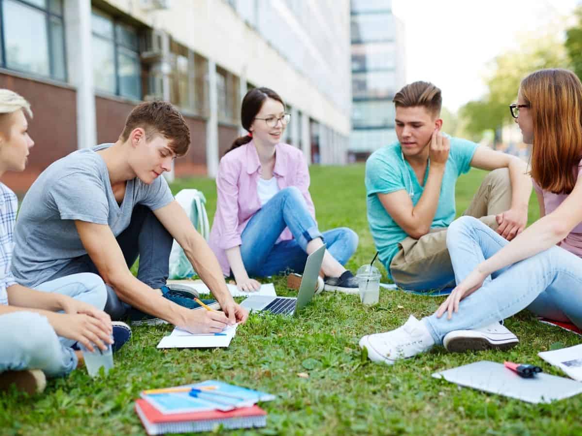 How Restorative Circles Saved My School Year (plus 8 Tips To Make Them ...